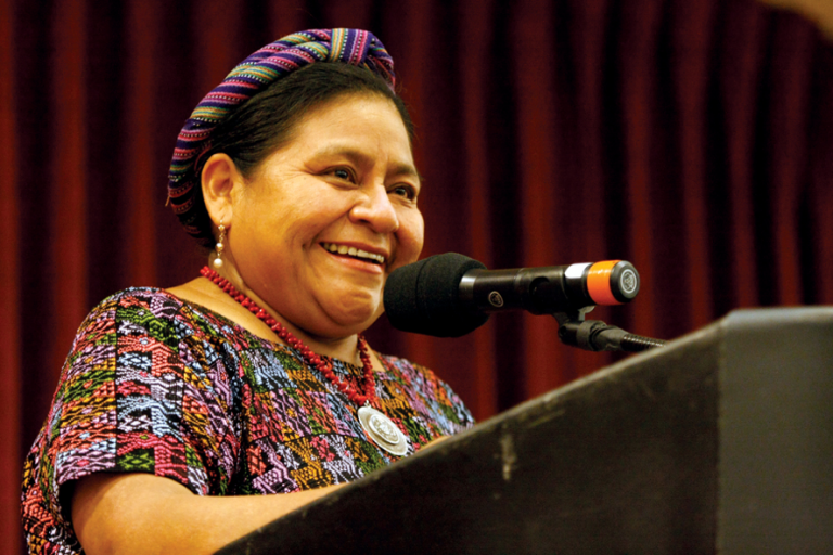 Mirá el video sobre Rigoberta Menchú Tum, la líder indígena ...