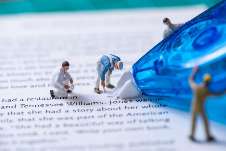 Peter Csakvari, el artista que crea mundos en miniatura - Billiken