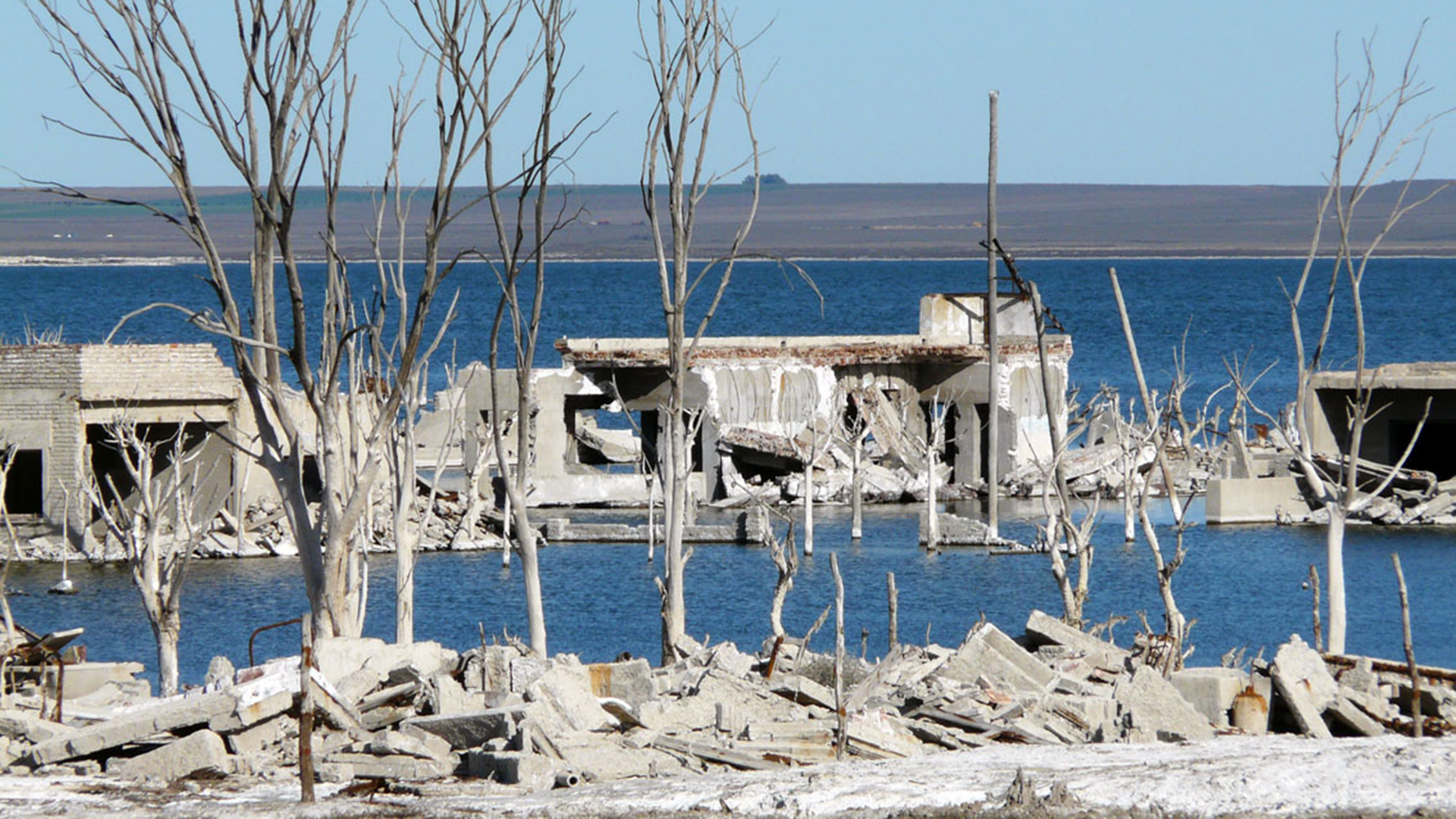 Epecuén, el pueblo inundado que se convirtió en una atracción turística ...