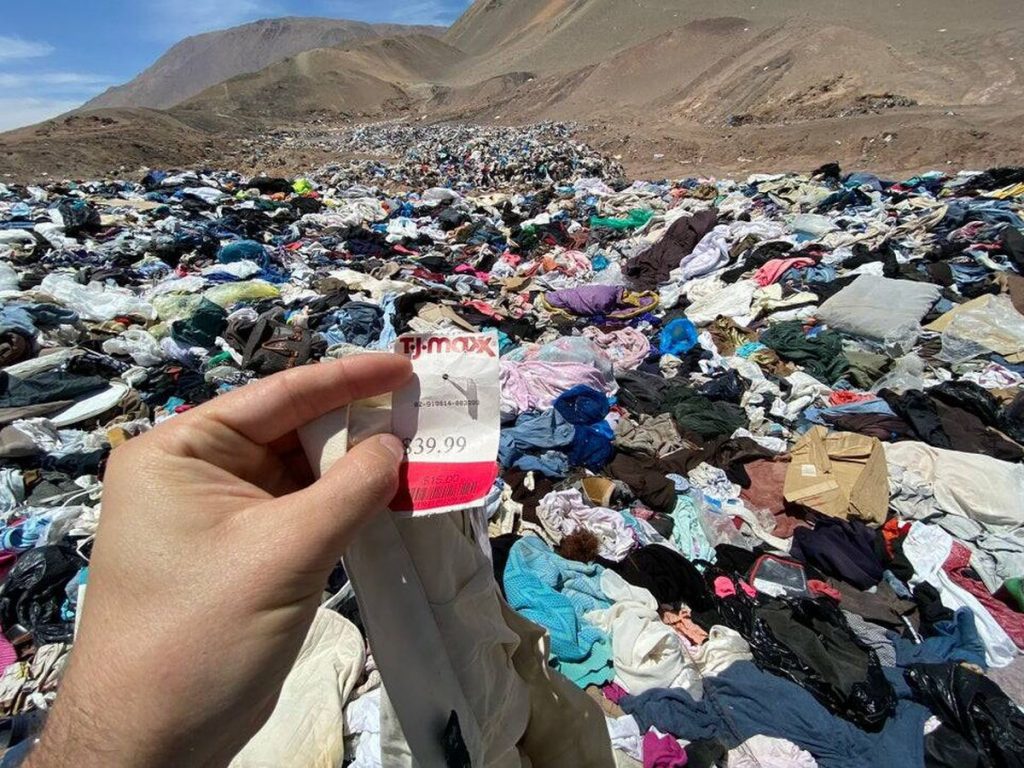 El Desierto de Atacama se convirtió en un gran cementerio de ropa a ...