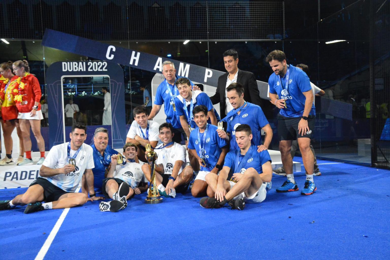 La Selección Argentina de Pádel salió campeón del mundo - Billiken