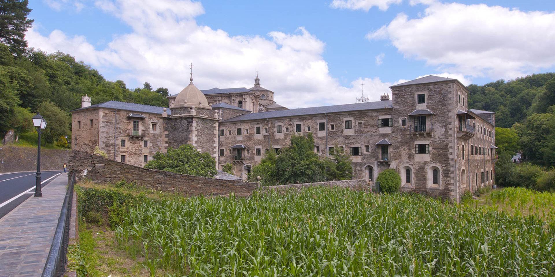 El "¿Qué mirás, bobo?" de Messi lleva 450 años tallado en un monasterio ...