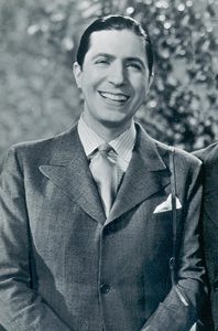 El increíble parecido entre Gardel y Enzo Fernández - Billiken