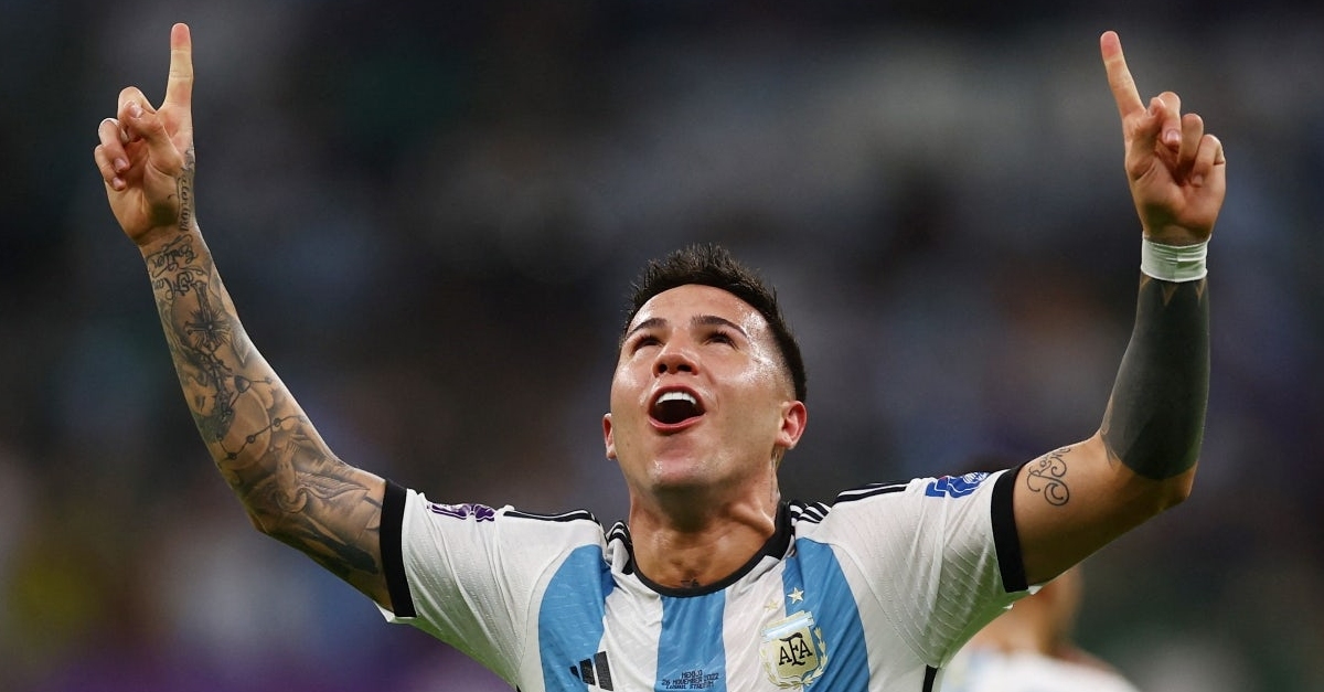 Enzo Fernández, el jugador de Argentina que rompió tres récords ...