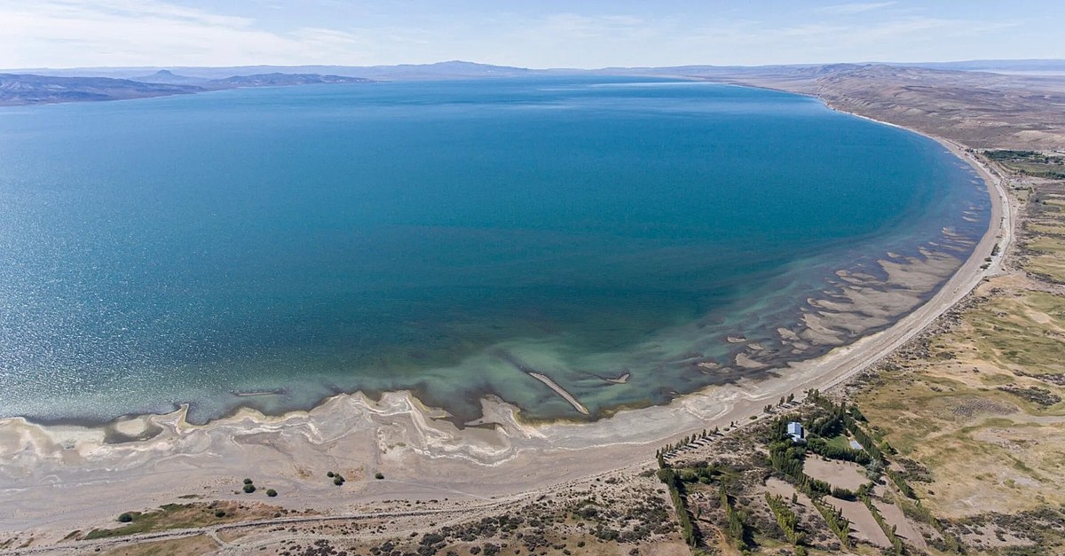 Lago Musters, un impactante espejo de agua oculto en Chubut - Billiken