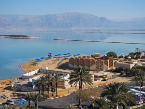 Ein Bokek, la increíble ciudad que se encuentra a 392 metros bajo el nivel del mar - Billiken