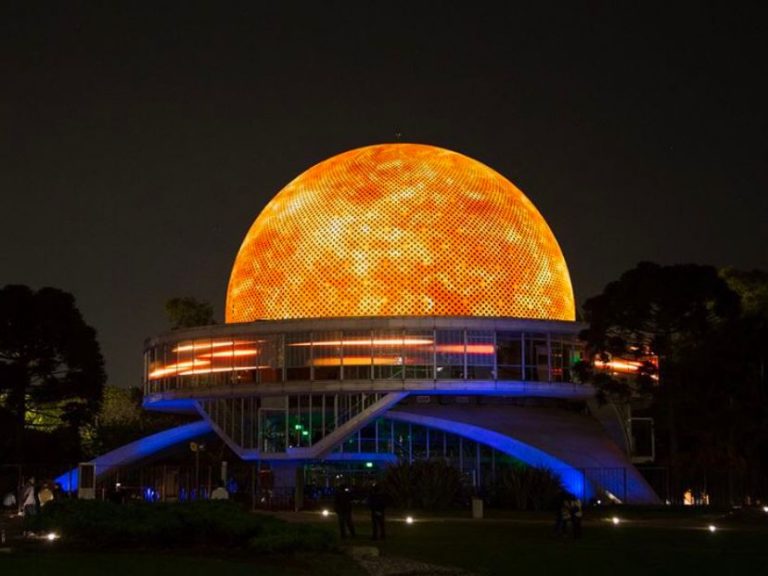 El Planetario cumple 56 años: qué hay que saber sobre él - Billiken