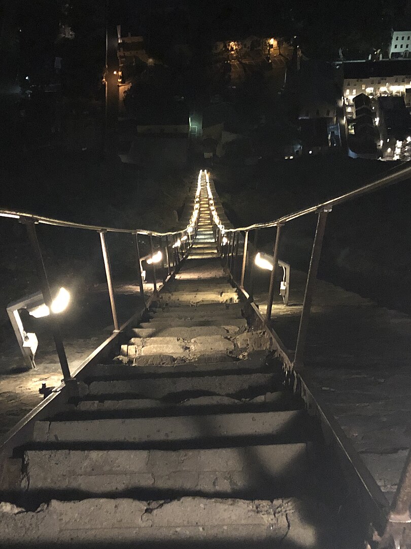 Jacob's Ladder: la escalera extrema de 194 años que sobrevivió en una ...