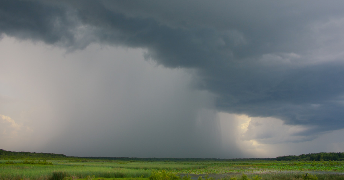 ¿Por qué se pone negro el cielo cuando va a llover? - Billiken