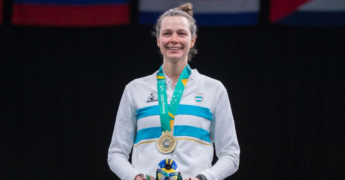 La esgrima argentina en lo más alto del continente - Billiken