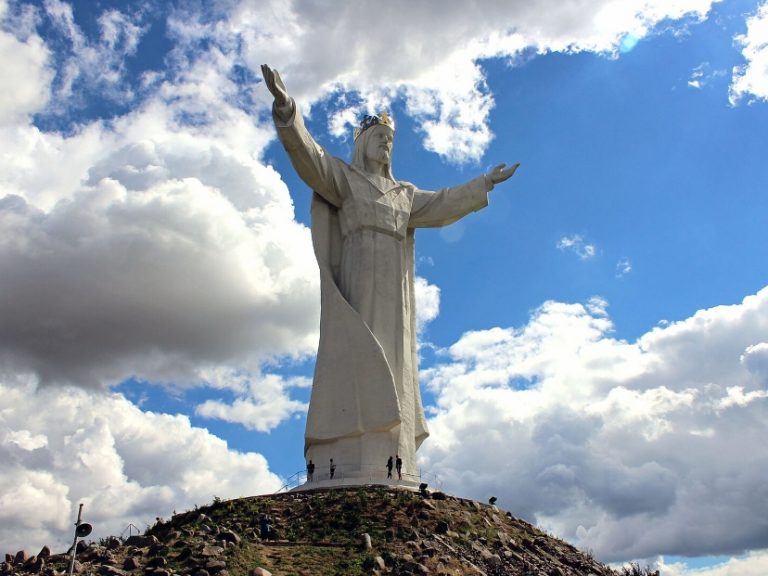 ¿Cuánto mide el Cristo más alto del mundo? - Billiken