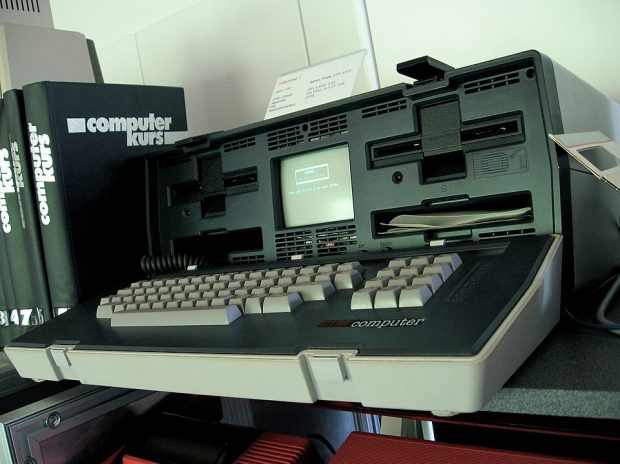 Osborne 1: se cumplen 43 años del lanzamiento de la primera computadora ...