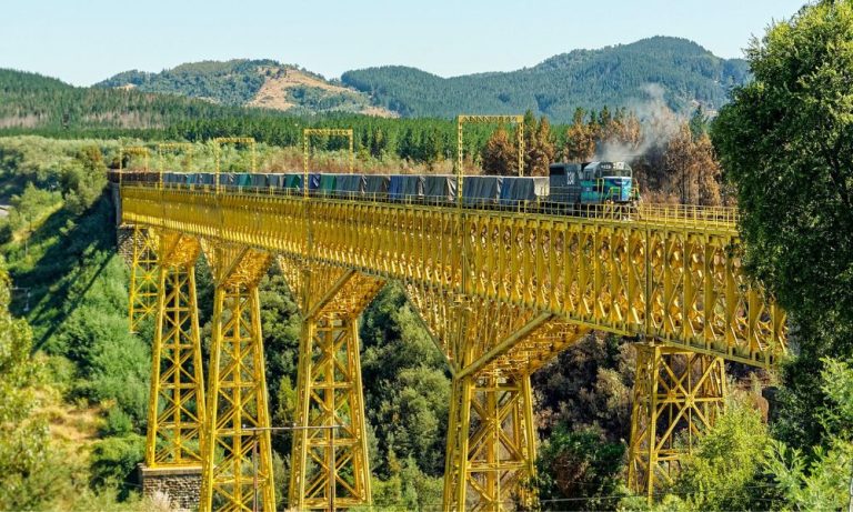 Viaducto del Malleco: el increíble puente ferroviario de Chile que ...