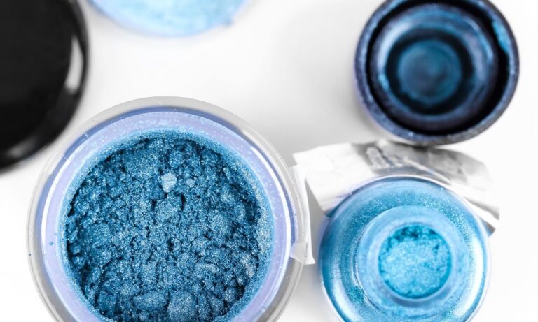 Color azul: ¿por qué es el más caro de la historia? - Billiken