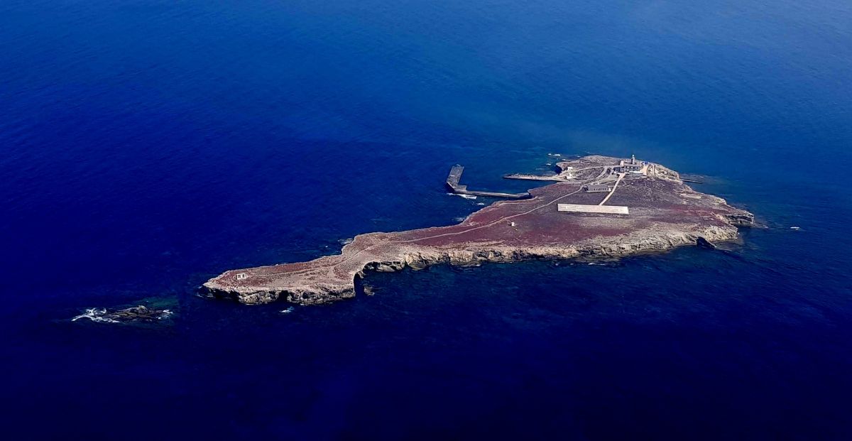 Isla de Alborán: un tesoro español en el corazón del Mar Mediterráneo ...