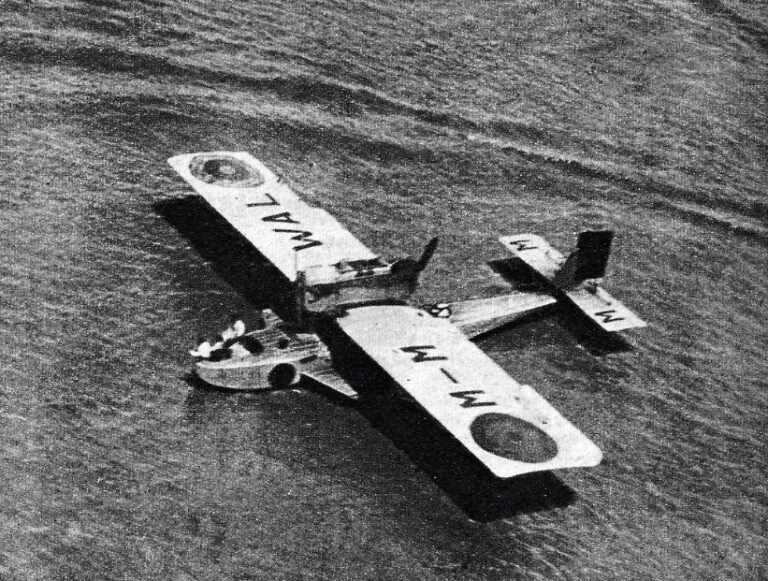 Plus Ultra, la historia del primer avión que viajó entre España y ...